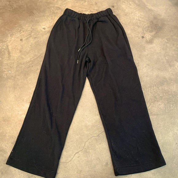 3.3 Field Trip | Pants & Jumpsuits | Draw String Sweats That Can Also ...